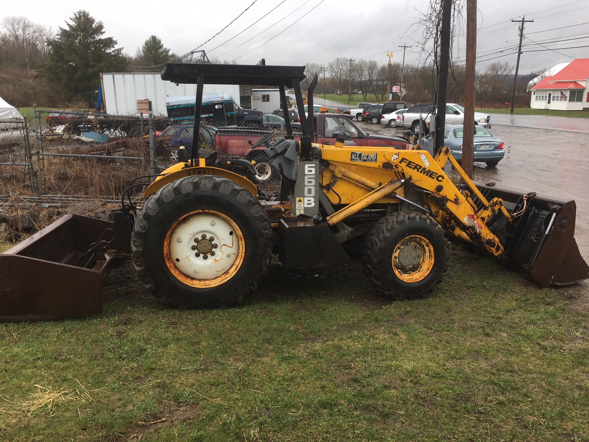 Tractor Grader Loader Fermec 660B $11'000 - United Exchange USA