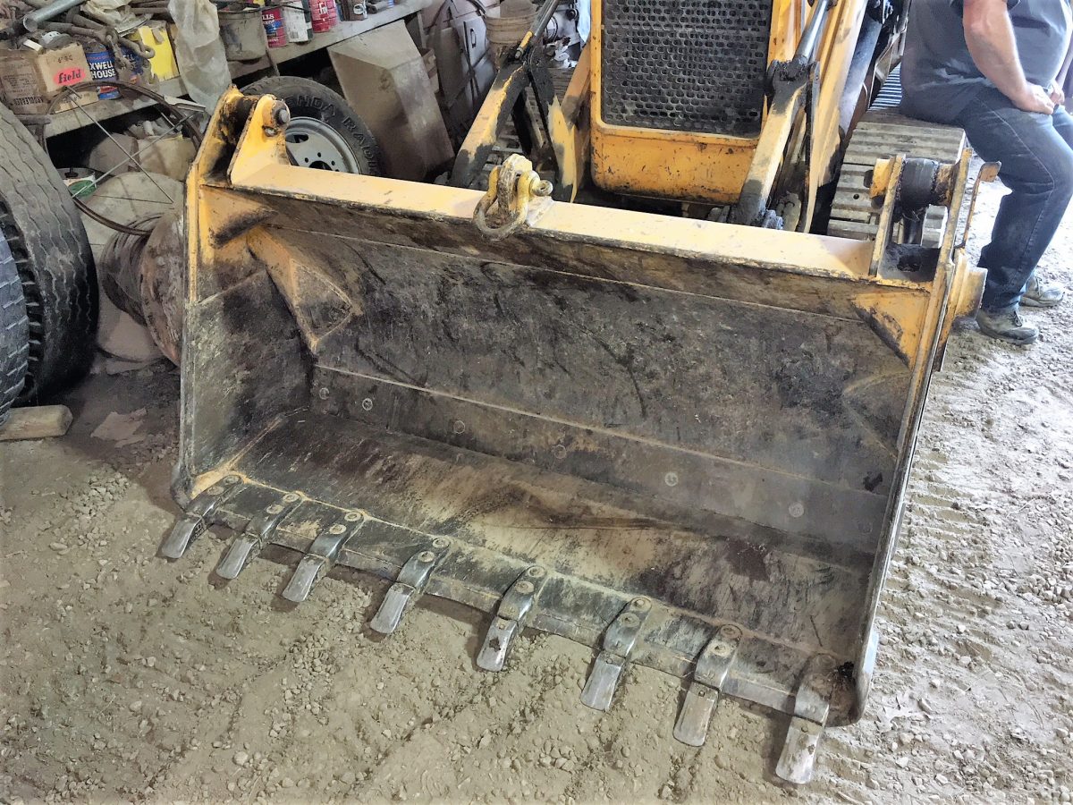 clamshell loader bucket - United Exchange USA