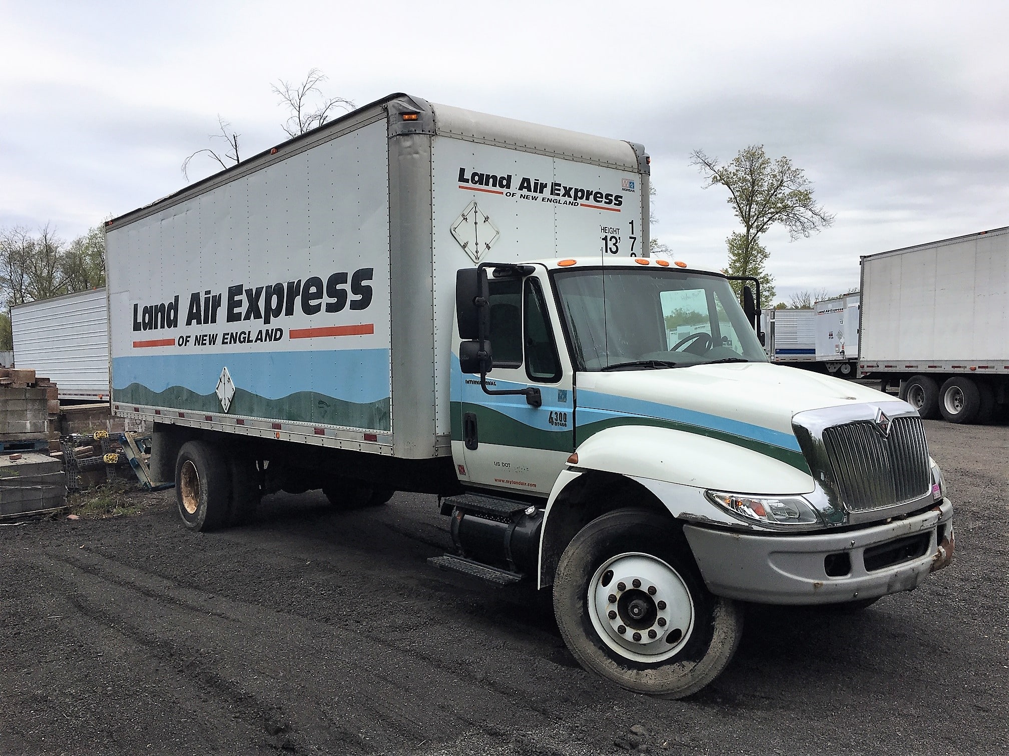 2004 International Straight Box Truck $6'500 - United Exchange USA
