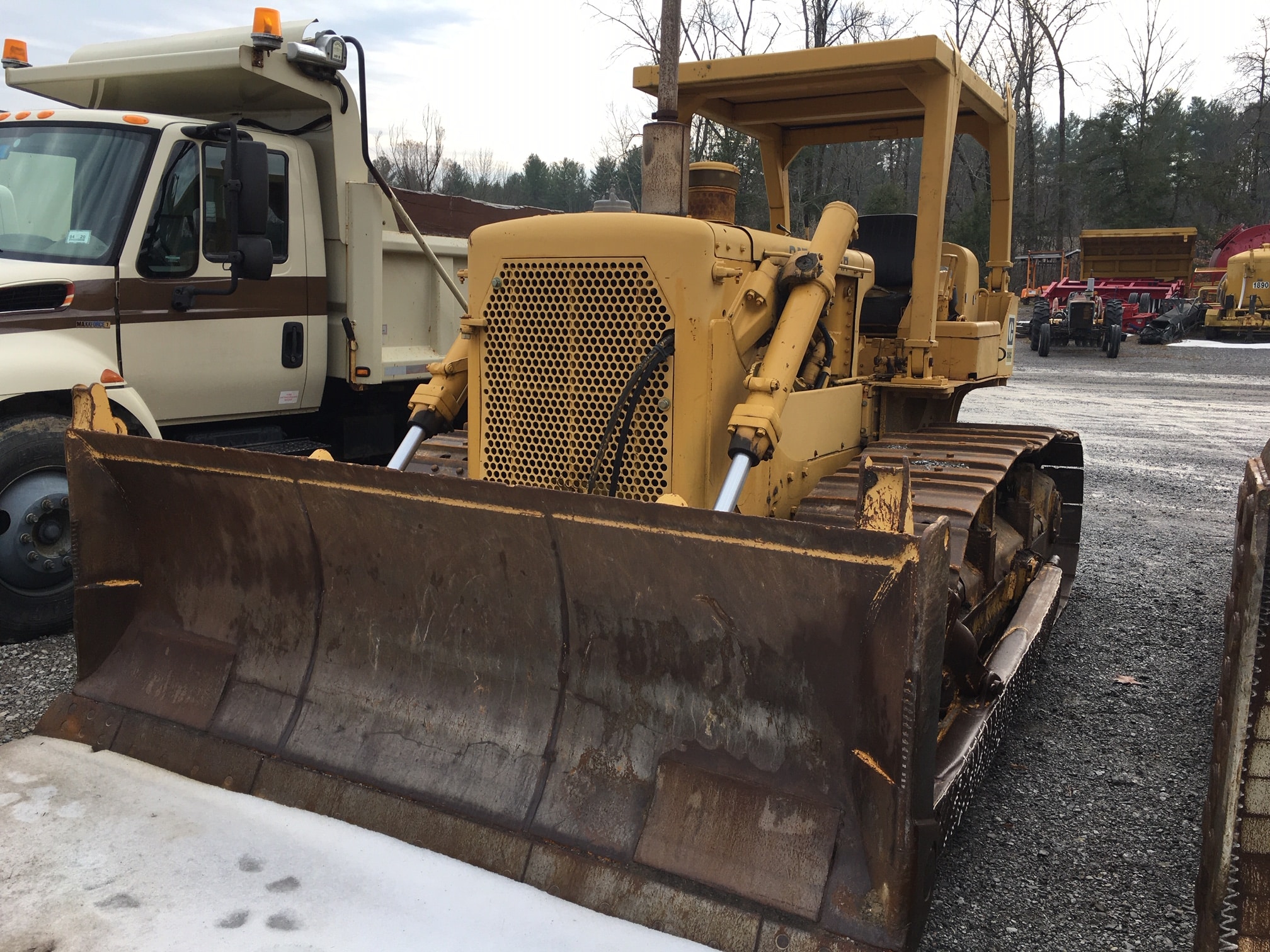 Caterpillar D6C Bulldozer $15'000 SOLD! - United Exchange USA