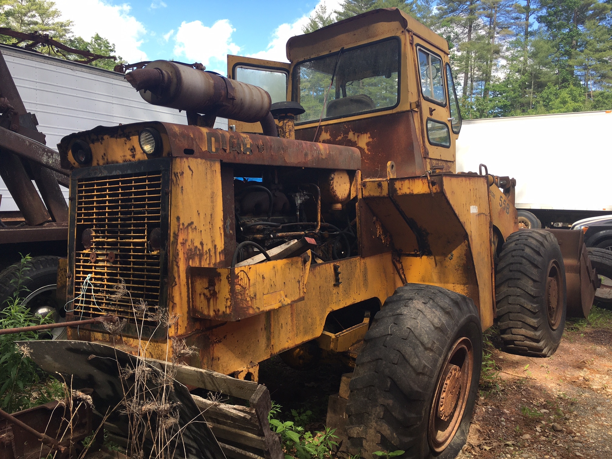 loader-scrap-junk-parts - United Exchange USA