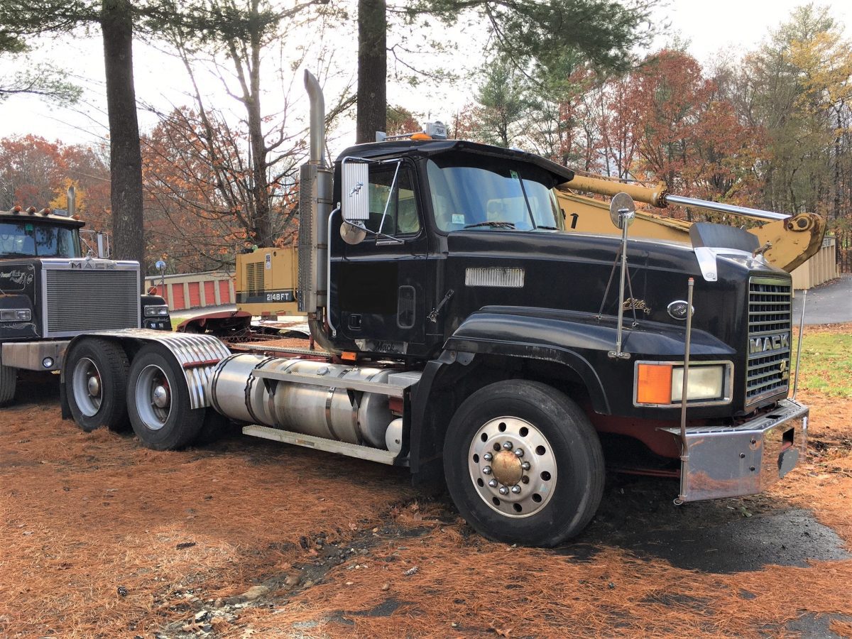 double-frame-mack - United Exchange USA