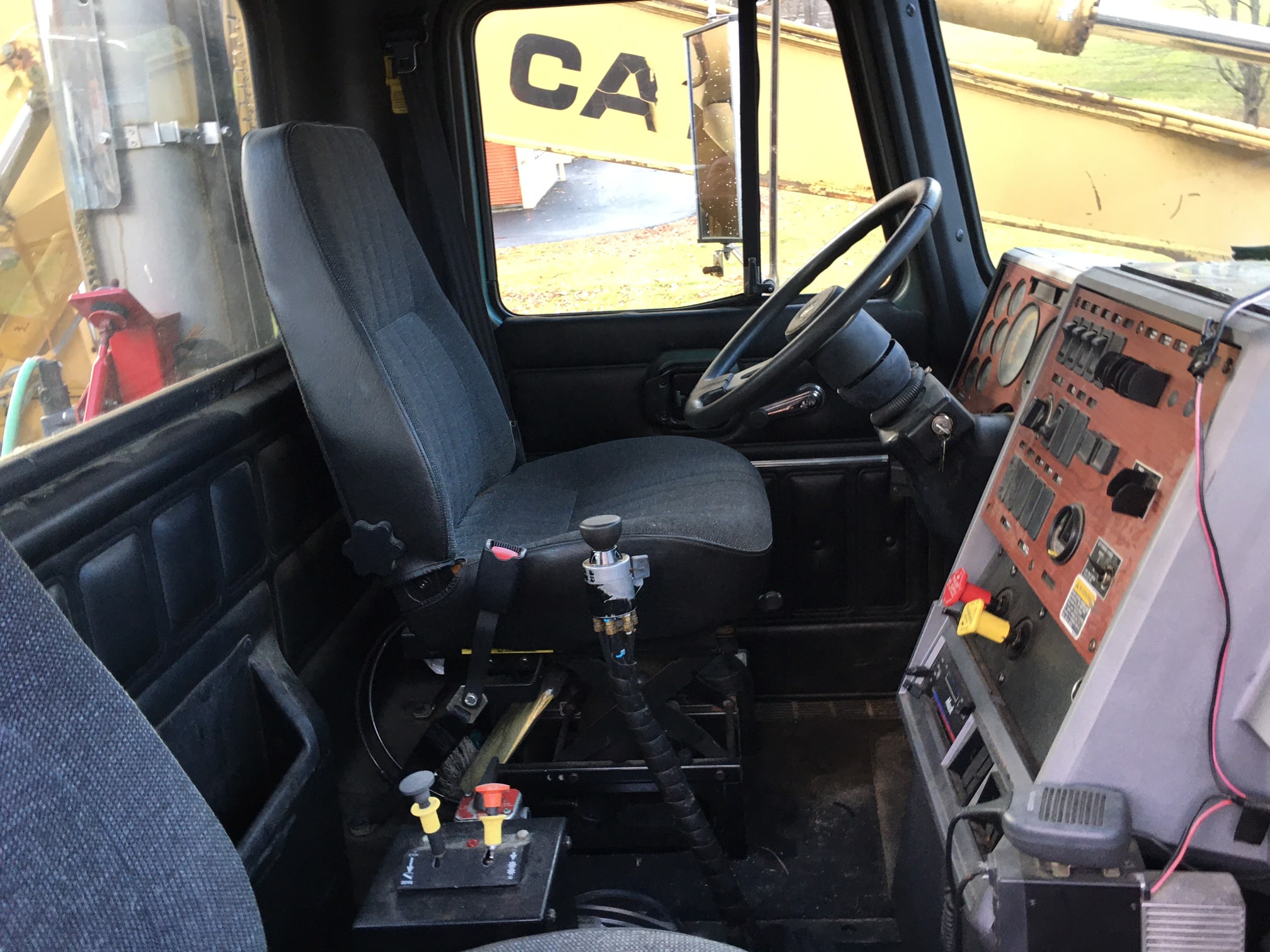 used-mack-day-cab-semi-for-sale - United Exchange USA